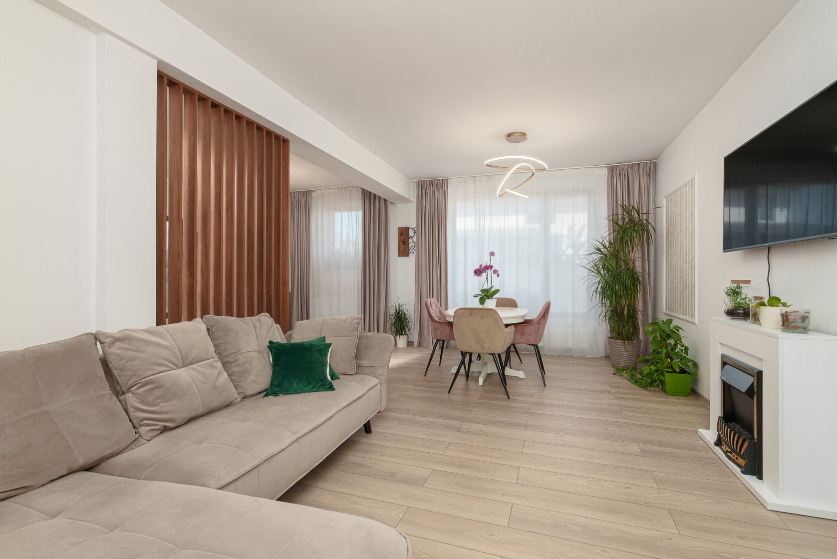 ACASA e acolo unde e iubire - Daniel Dobre