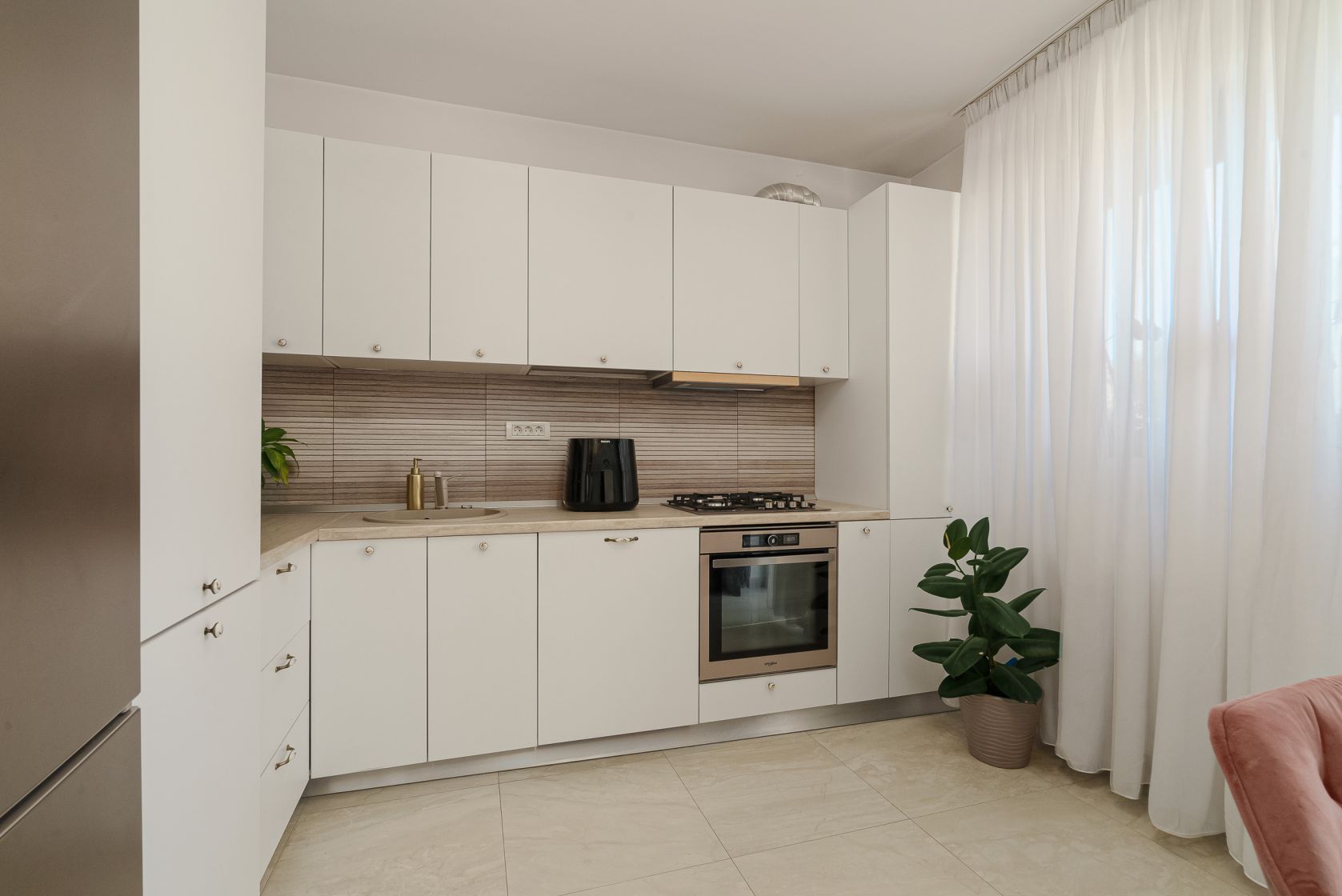 ACASA e acolo unde e iubire - Daniel Dobre